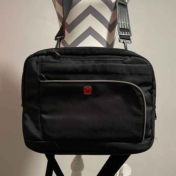 SwissGear | Bags | Wenger Impulse 56inch Laptop Briefcase Black | Poshmark
